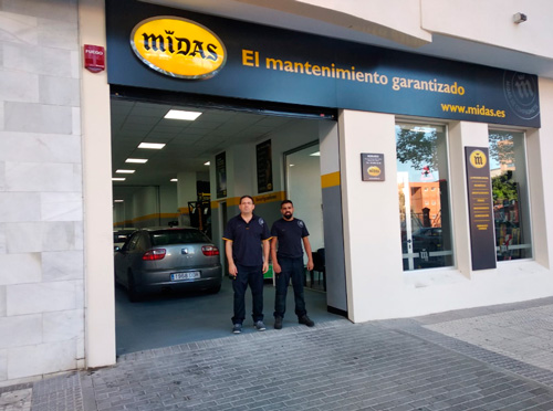 La franquicia Midas abre su segundo taller para coches en Huel...